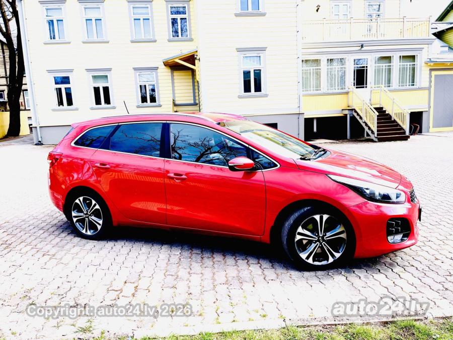 Red Kia Ceed 2016 in Tallinn, with an engine capacity of 1.00 L and mileage of 169 thousand km for 7999 €, photo 6 on AUTOMOTO.COM.LV