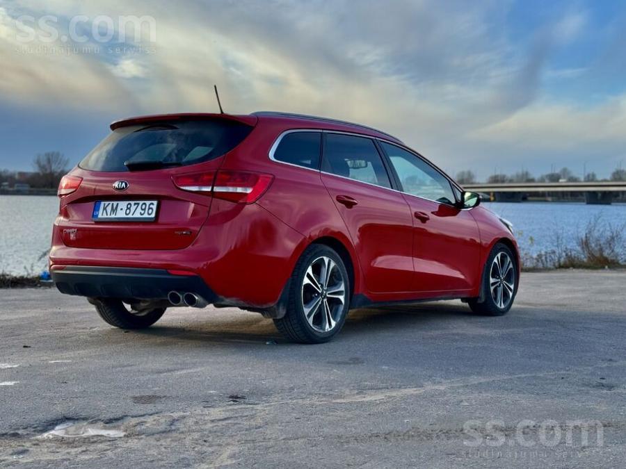 Red Kia Ceed 2016 in Riga, with an engine capacity of 1.60 L and mileage of 185 thousand km for 5600 €, photo 6 on AUTOMOTO.COM.LV