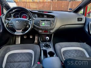 Red Kia Ceed 2016 in Riga, with an engine capacity of 1.60 L and mileage of 185 thousand km for 5600 €, photo 13 on AUTOMOTO.COM.LV