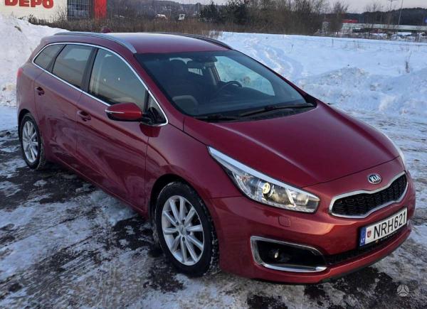 Red Kia Ceed 2017 in Vilnius, with an engine capacity of 1.58 L and mileage of 217 thousand km for 5800 €, photo 1 on AUTOMOTO.COM.LV