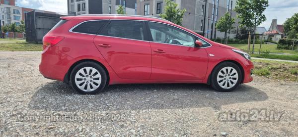 Red Kia Ceed 2017 in Tallinn, with an engine capacity of 1.60 L and mileage of 146 thousand km for 7990 €, photo 2 on AUTOMOTO.COM.LV