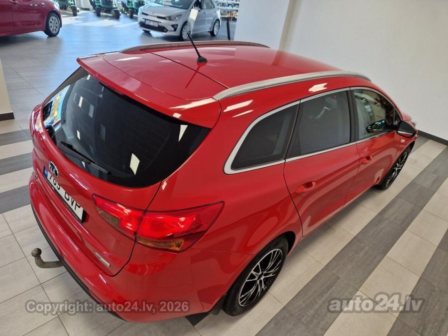 Red Kia Ceed 2017 in Haapsalu, with an engine capacity of 1.60 L and mileage of 169 thousand km for 7900 €, photo 10 on AUTOMOTO.COM.LV