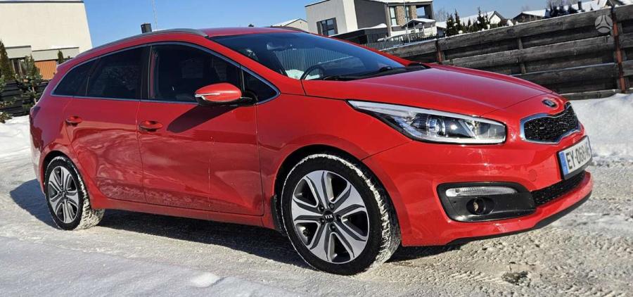 Red Kia Ceed 2018 in Vilnius, with an engine capacity of 1.60 L and mileage of 87 thousand km for 9400 €, photo 1 on AUTOMOTO.COM.LV