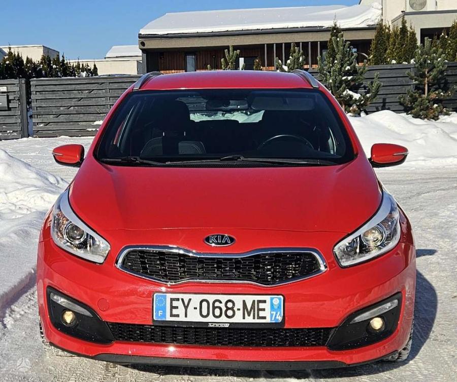 Red Kia Ceed 2018 in Vilnius, with an engine capacity of 1.60 L and mileage of 87 thousand km for 9400 €, photo 6 on AUTOMOTO.COM.LV