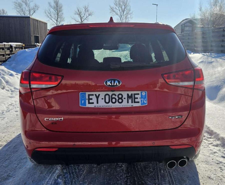 Red Kia Ceed 2018 in Vilnius, with an engine capacity of 1.60 L and mileage of 87 thousand km for 9400 €, photo 9 on AUTOMOTO.COM.LV