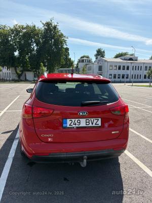 Red Kia Ceed 2018 in Rakvere, with an engine capacity of 1.60 L and mileage of 165 thousand km for 7499 €, photo 5 on AUTOMOTO.COM.LV