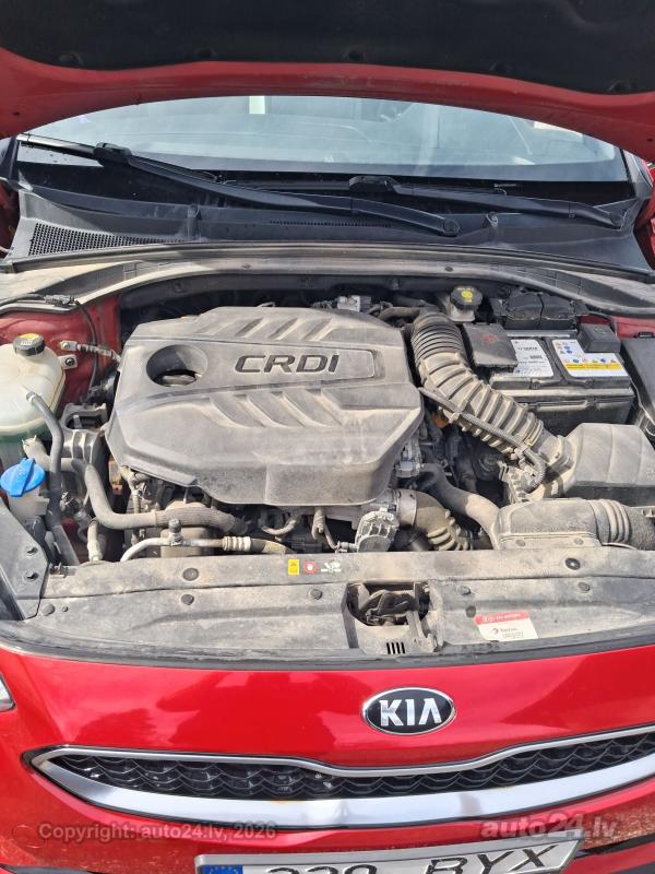 Red Kia Ceed 2019 in Turi, with an engine capacity of 1.60 L and mileage of 162 thousand km for 14000 €, photo 6 on AUTOMOTO.COM.LV