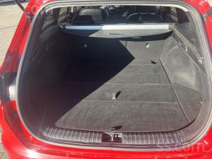Red Kia Ceed 2019 in Riga, with an engine capacity of 1.40 L and mileage of 230 thousand km for 8200 €, photo 10 on AUTOMOTO.COM.LV