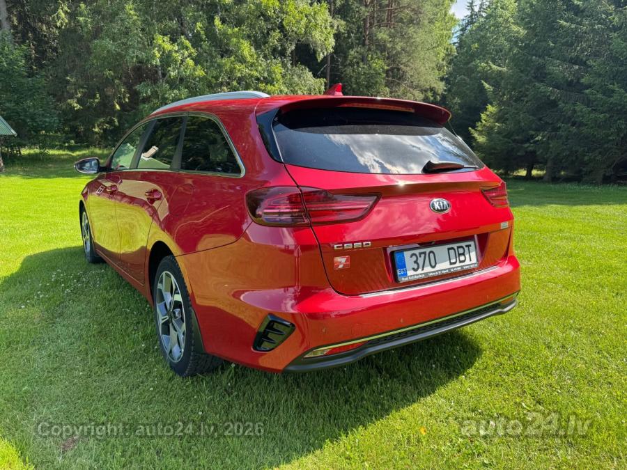 Red Kia Ceed 2019 in Tartu, with an engine capacity of 1.60 L and mileage of 102 thousand km for 12700 €, photo 3 on AUTOMOTO.COM.LV