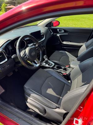Red Kia Ceed 2019 in Tartu, with an engine capacity of 1.60 L and mileage of 102 thousand km for 12700 €, photo 5 on AUTOMOTO.COM.LV