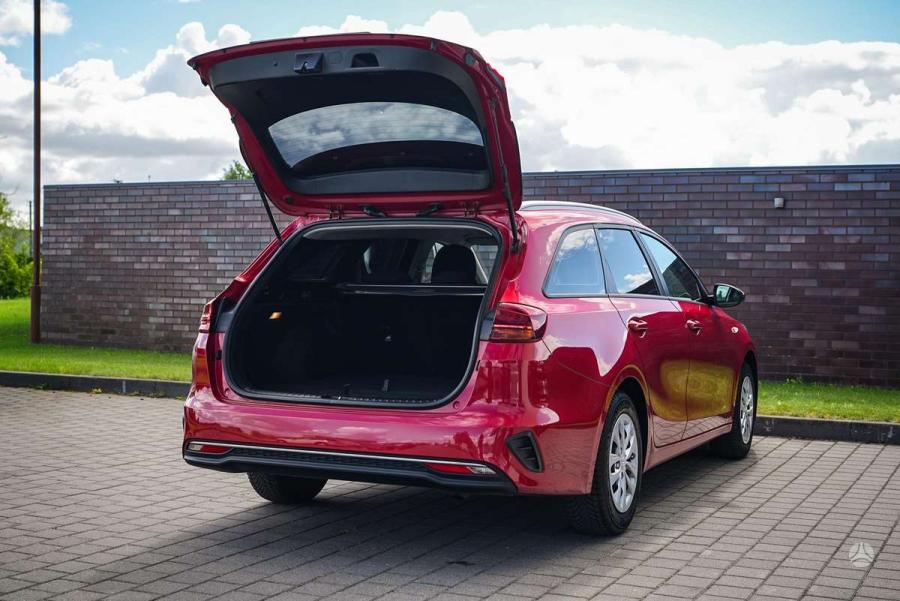 Sarkans Kia Ceed 2019 Marijampole, ar dzinēja tilpumu 1.37 L un nobraukumu 170 tūkst. km par 8950 €, foto 14 vietnē AUTOMOTO.COM.LV