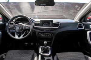 Sarkans Kia Ceed 2019 Marijampole, ar dzinēja tilpumu 1.37 L un nobraukumu 170 tūkst. km par 8950 €, foto 16 vietnē AUTOMOTO.COM.LV