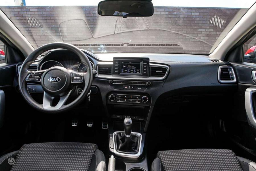 Sarkans Kia Ceed 2019 Marijampole, ar dzinēja tilpumu 1.37 L un nobraukumu 170 tūkst. km par 8950 €, foto 16 vietnē AUTOMOTO.COM.LV