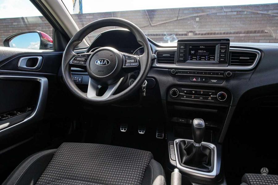 Sarkans Kia Ceed 2019 Marijampole, ar dzinēja tilpumu 1.37 L un nobraukumu 170 tūkst. km par 8950 €, foto 17 vietnē AUTOMOTO.COM.LV