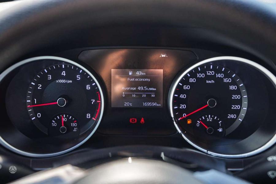 Sarkans Kia Ceed 2019 Marijampole, ar dzinēja tilpumu 1.37 L un nobraukumu 170 tūkst. km par 8950 €, foto 22 vietnē AUTOMOTO.COM.LV