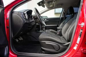 Sarkans Kia Ceed 2019 Marijampole, ar dzinēja tilpumu 1.37 L un nobraukumu 170 tūkst. km par 8950 €, foto 25 vietnē AUTOMOTO.COM.LV