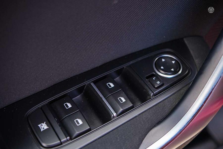 Sarkans Kia Ceed 2019 Marijampole, ar dzinēja tilpumu 1.37 L un nobraukumu 170 tūkst. km par 8950 €, foto 28 vietnē AUTOMOTO.COM.LV