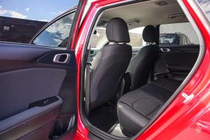 Sarkans Kia Ceed 2019 Marijampole, ar dzinēja tilpumu 1.37 L un nobraukumu 170 tūkst. km par 8950 €, foto 29 vietnē AUTOMOTO.COM.LV