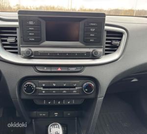 Sarkans Kia Ceed 2020 Narva, ar dzinēja tilpumu 1.60 L un nobraukumu 155 tūkst. km par 9900 €, foto 14 vietnē AUTOMOTO.COM.LV