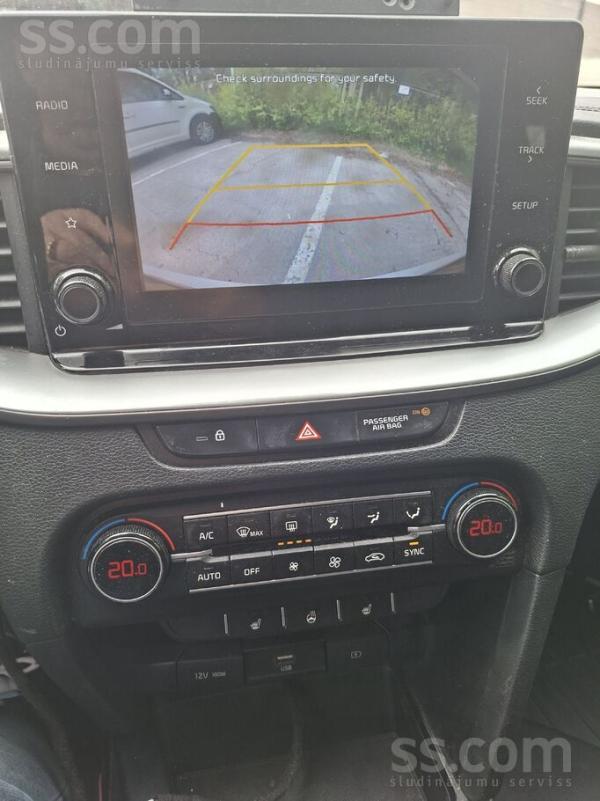 Red Kia Ceed 2021 in Jurmala, with an engine capacity of 1.50 L and mileage of 405 thousand km for 5750 €, photo 6 on AUTOMOTO.COM.LV