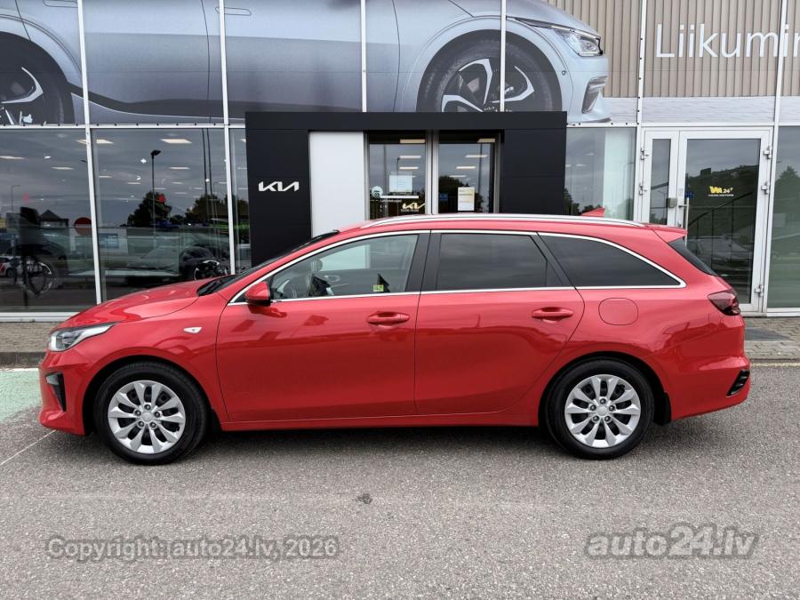 Red Kia Ceed 2021 in Tallinn, with an engine capacity of 1.60 L and mileage of 129 thousand km for 13900 €, photo 3 on AUTOMOTO.COM.LV