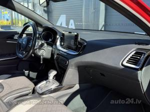 Sarkans Kia Ceed 2021 Tallina, ar dzinēja tilpumu 1.50 L un nobraukumu 120 tūkst. km par 15995 €, foto 15 vietnē AUTOMOTO.COM.LV