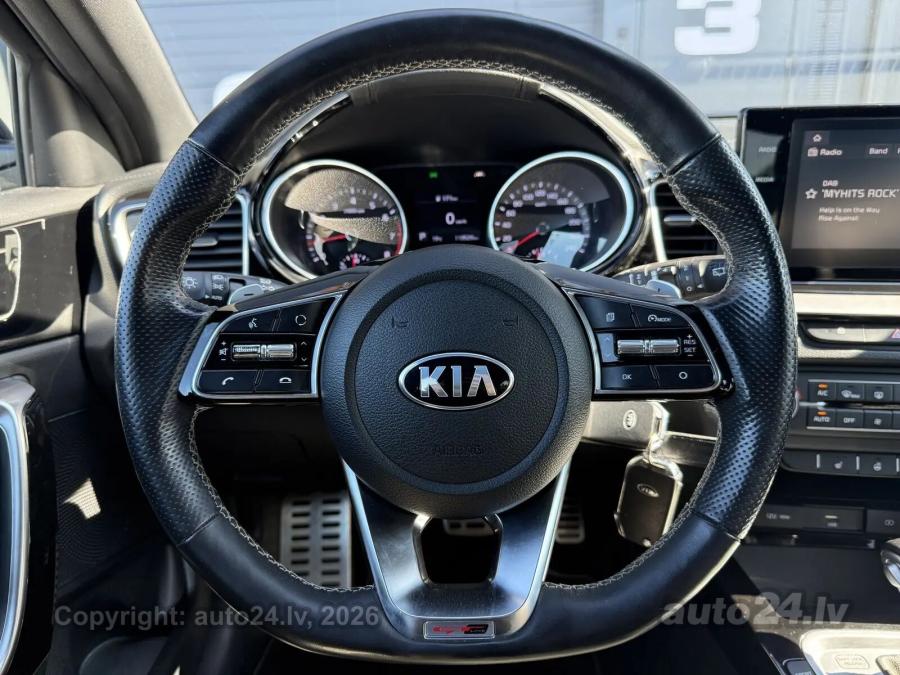 Sarkans Kia Ceed 2021 Tallina, ar dzinēja tilpumu 1.50 L un nobraukumu 120 tūkst. km par 15995 €, foto 16 vietnē AUTOMOTO.COM.LV