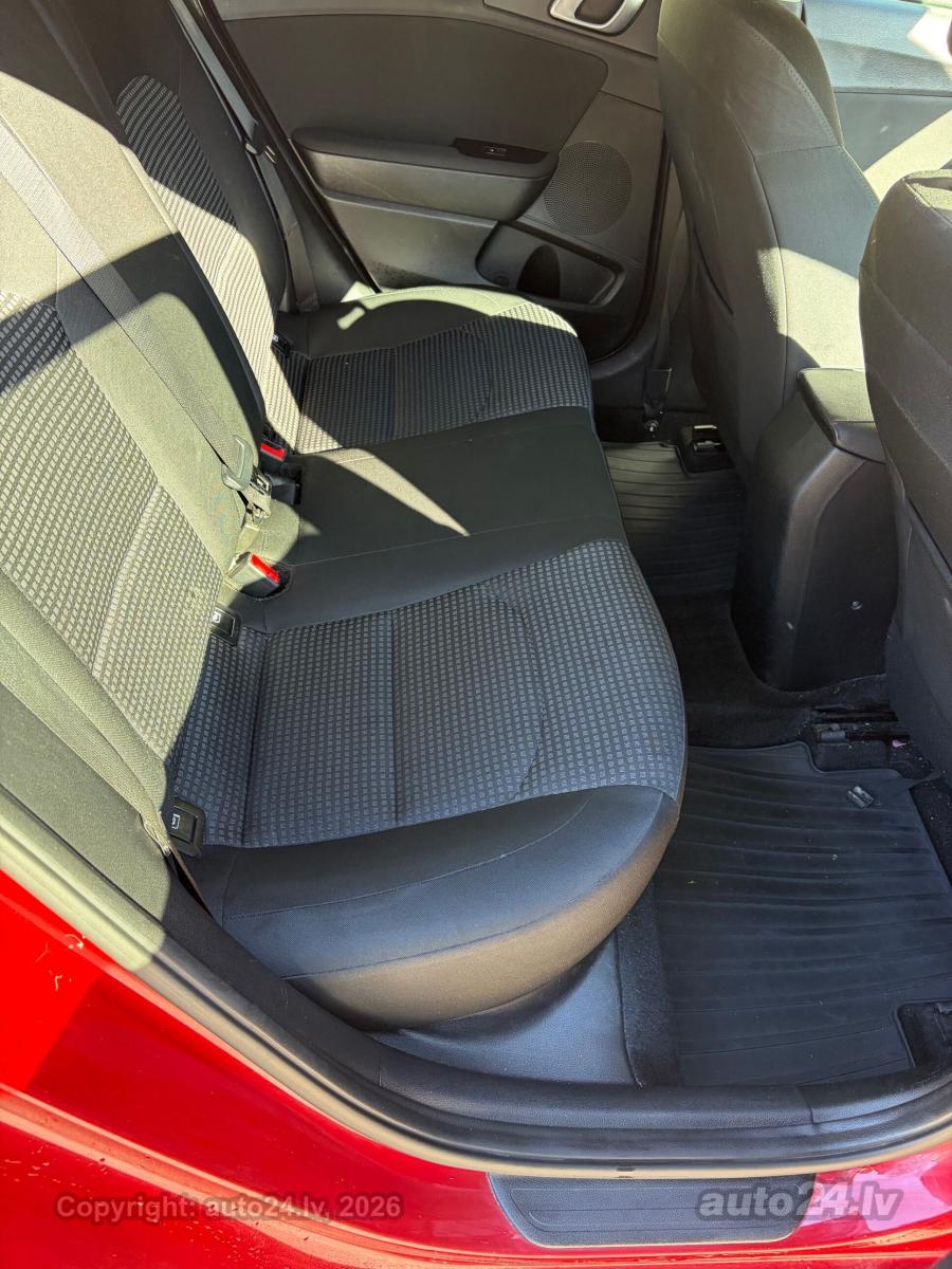 Sarkans Kia Ceed 2021 Tallina, ar dzinēja tilpumu 1.50 L un nobraukumu 151 tūkst. km par 11408 €, foto 8 vietnē AUTOMOTO.COM.LV