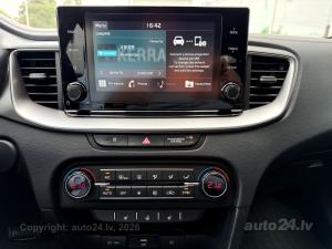 Sarkans Kia Ceed 2021 Tallina, ar dzinēja tilpumu 1.60 L un nobraukumu 134 tūkst. km par 12900 €, foto 9 vietnē AUTOMOTO.COM.LV
