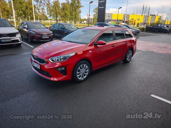 Red Kia Ceed 2021 in Tallinn, with an engine capacity of 1.60 L and mileage of 121 thousand km for 12900 €, photo 4 on AUTOMOTO.COM.LV