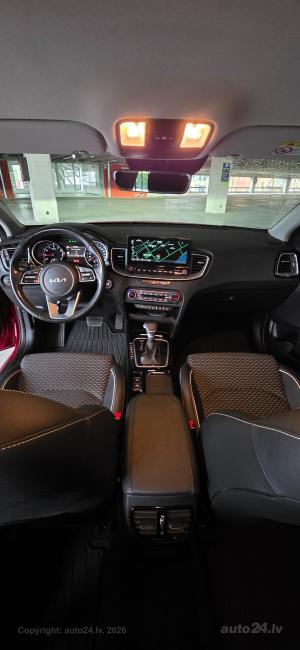 Sarkans Kia Ceed 2024 Pērnava, ar dzinēja tilpumu 1.50 L un nobraukumu 15 tūkst. km par 27300 €, foto 6 vietnē AUTOMOTO.COM.LV