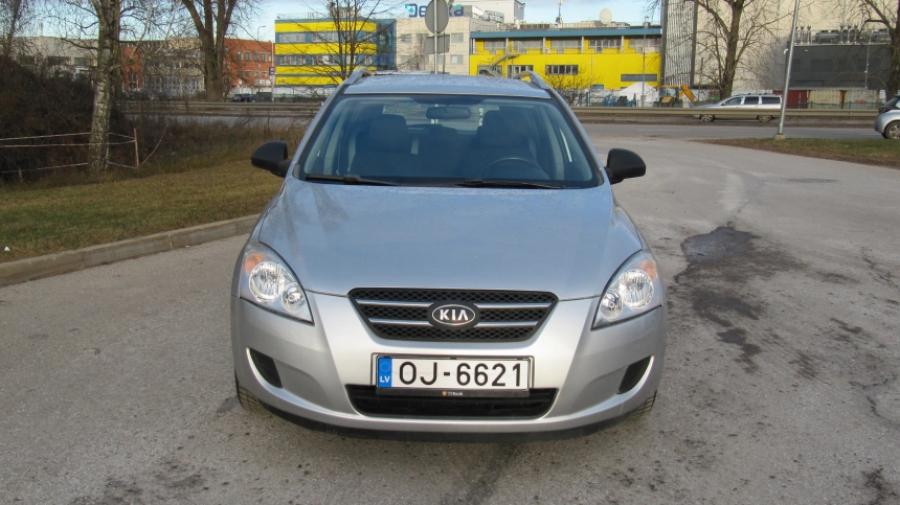 Kia Ceed 2008 in Riga, with an engine capacity of 1.60 L and mileage of 225 thousand km for 2950 €, photo 6 on AUTOMOTO.COM.LV