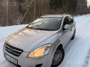 Kia Ceed 2008 in Cesis, with an engine capacity of 1.60 L and mileage of 226 thousand km for 2000 €, photo 2 on AUTOMOTO.COM.LV