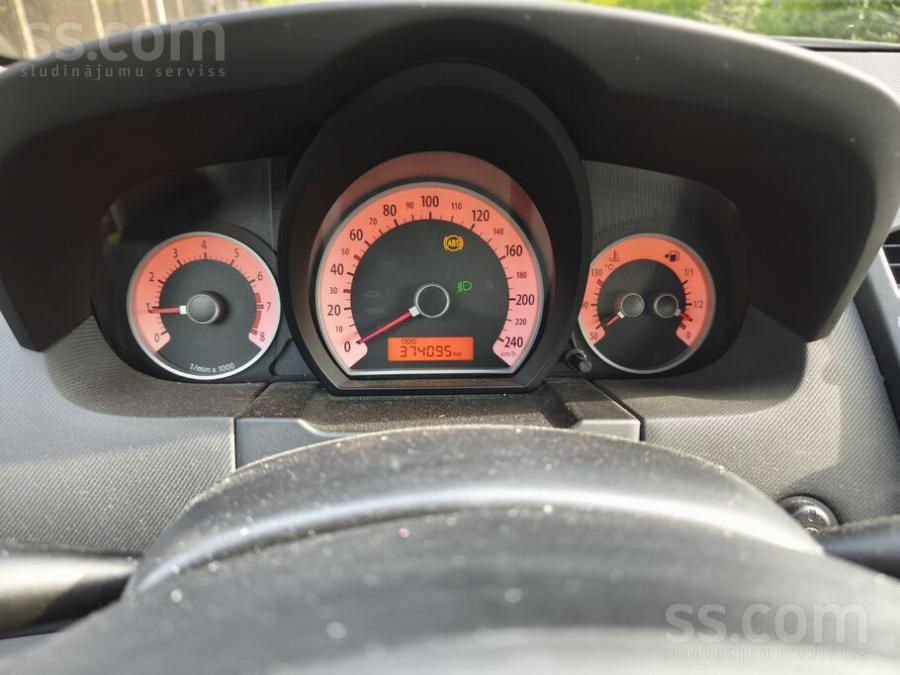 Kia Ceed 2008 in Riga, with an engine capacity of 1.60 L and mileage of 374 thousand km for 950 €, photo 9 on AUTOMOTO.COM.LV
