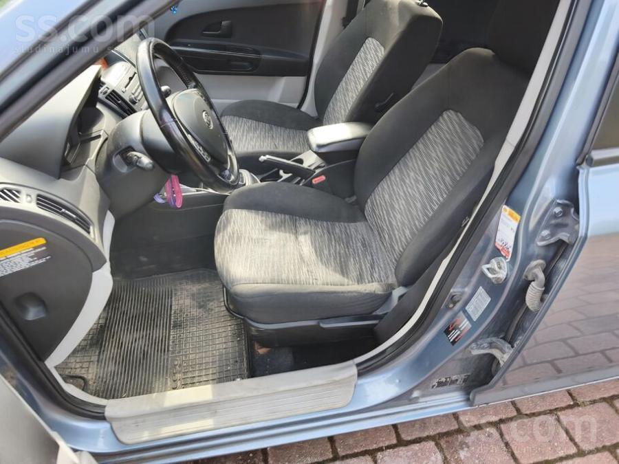 Kia Ceed 2008 in Riga, with an engine capacity of 1.60 L and mileage of 374 thousand km for 950 €, photo 11 on AUTOMOTO.COM.LV