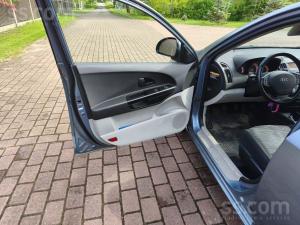 Kia Ceed 2008 in Riga, with an engine capacity of 1.60 L and mileage of 374 thousand km for 950 €, photo 12 on AUTOMOTO.COM.LV