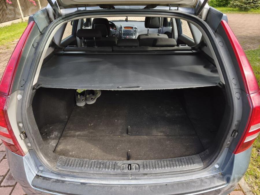 Kia Ceed 2008 in Riga, with an engine capacity of 1.60 L and mileage of 374 thousand km for 950 €, photo 14 on AUTOMOTO.COM.LV