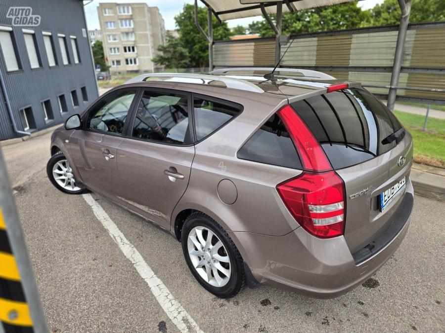 Kia Ceed 2008 Radviliškis, ar dzinēja tilpumu 1.60 L un nobraukumu 320 tūkst. km par 1700 €, foto 9 vietnē AUTOMOTO.COM.LV