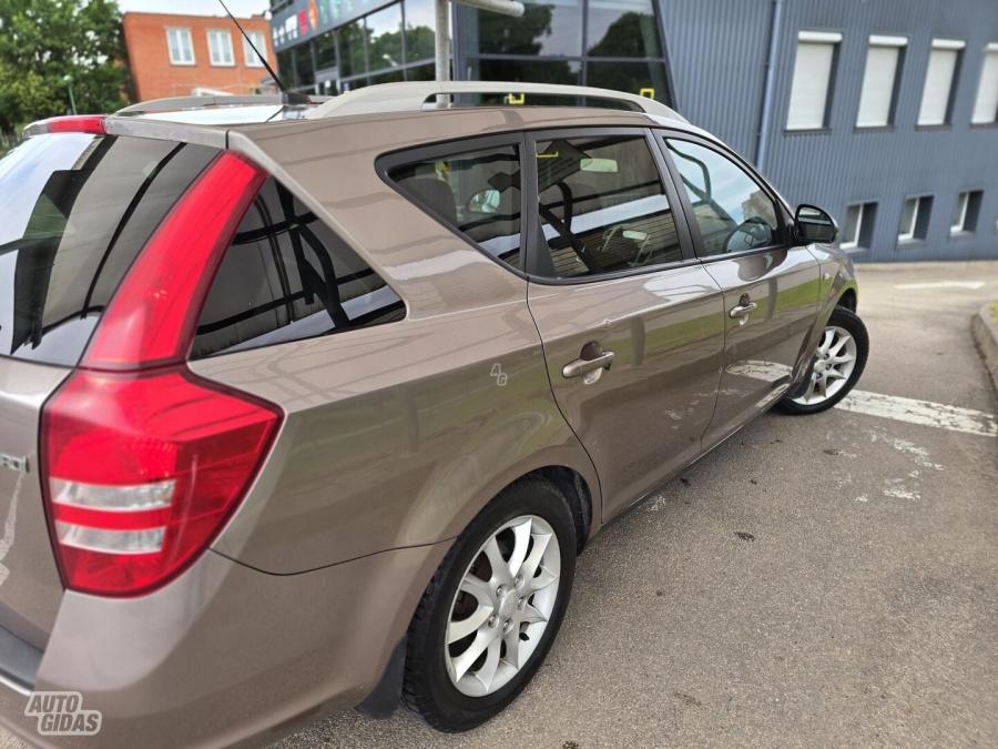 Kia Ceed 2008 Radviliškis, ar dzinēja tilpumu 1.60 L un nobraukumu 320 tūkst. km par 1700 €, foto 13 vietnē AUTOMOTO.COM.LV