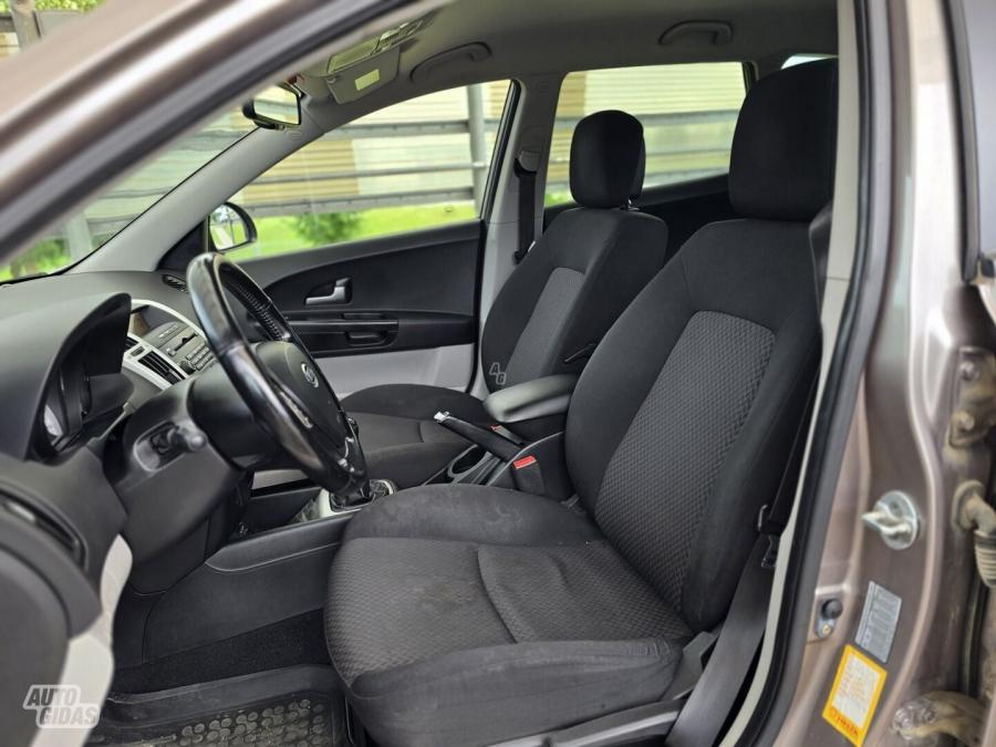 Kia Ceed 2008 Radviliškis, ar dzinēja tilpumu 1.60 L un nobraukumu 320 tūkst. km par 1700 €, foto 15 vietnē AUTOMOTO.COM.LV