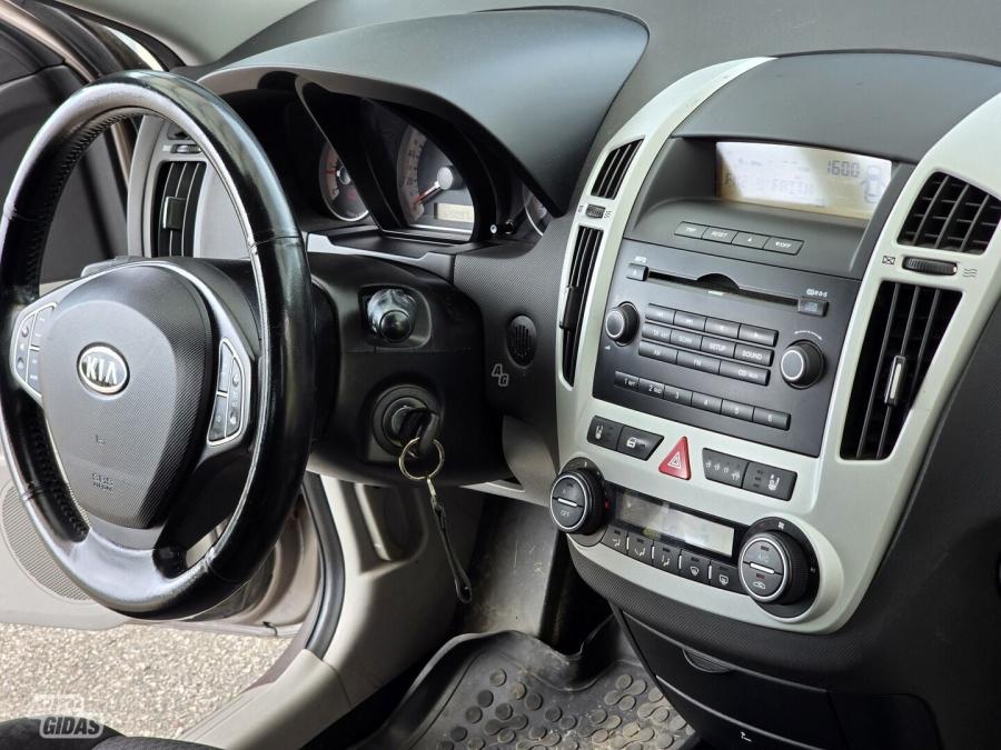 Kia Ceed 2008 Radviliškis, ar dzinēja tilpumu 1.60 L un nobraukumu 320 tūkst. km par 1700 €, foto 17 vietnē AUTOMOTO.COM.LV