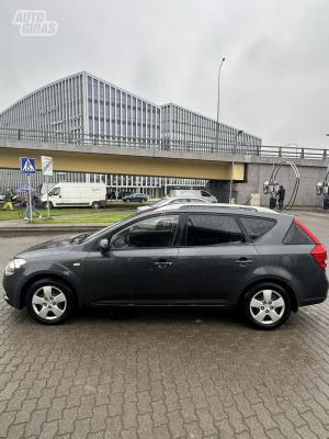 Kia Ceed 2009 Viļņa, ar dzinēja tilpumu 1.60 L un nobraukumu 245 tūkst. km par 2700 €, foto 4 vietnē AUTOMOTO.COM.LV