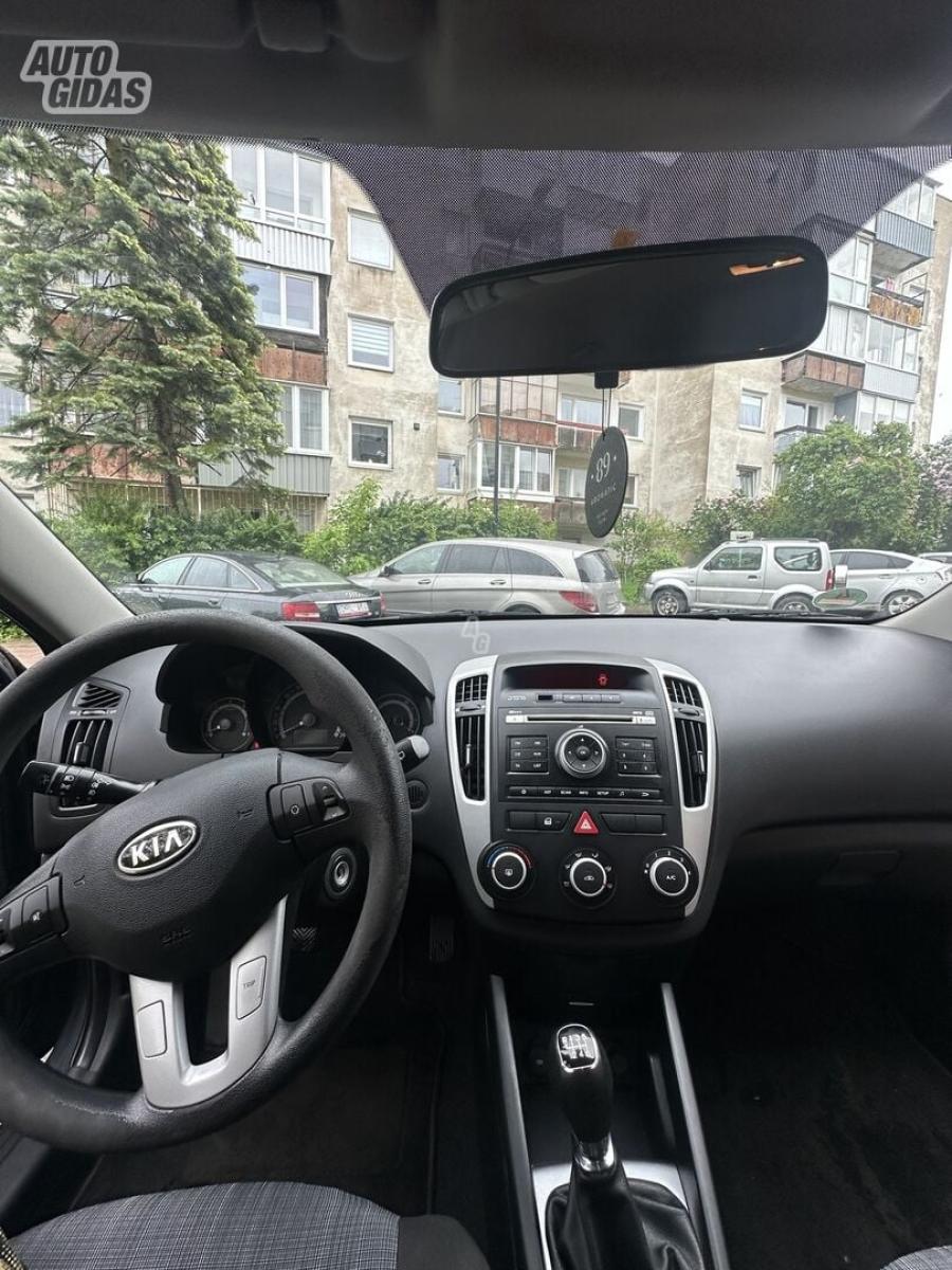 Kia Ceed 2009 Viļņa, ar dzinēja tilpumu 1.60 L un nobraukumu 245 tūkst. km par 2700 €, foto 7 vietnē AUTOMOTO.COM.LV