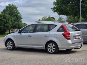Kia Ceed 2009 Liepāja, ar dzinēja tilpumu 1.60 L un nobraukumu 276 tūkst. km par 3550 €, foto 7 vietnē AUTOMOTO.COM.LV