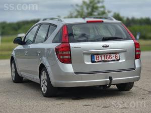 Kia Ceed 2009 Liepāja, ar dzinēja tilpumu 1.60 L un nobraukumu 276 tūkst. km par 3550 €, foto 10 vietnē AUTOMOTO.COM.LV
