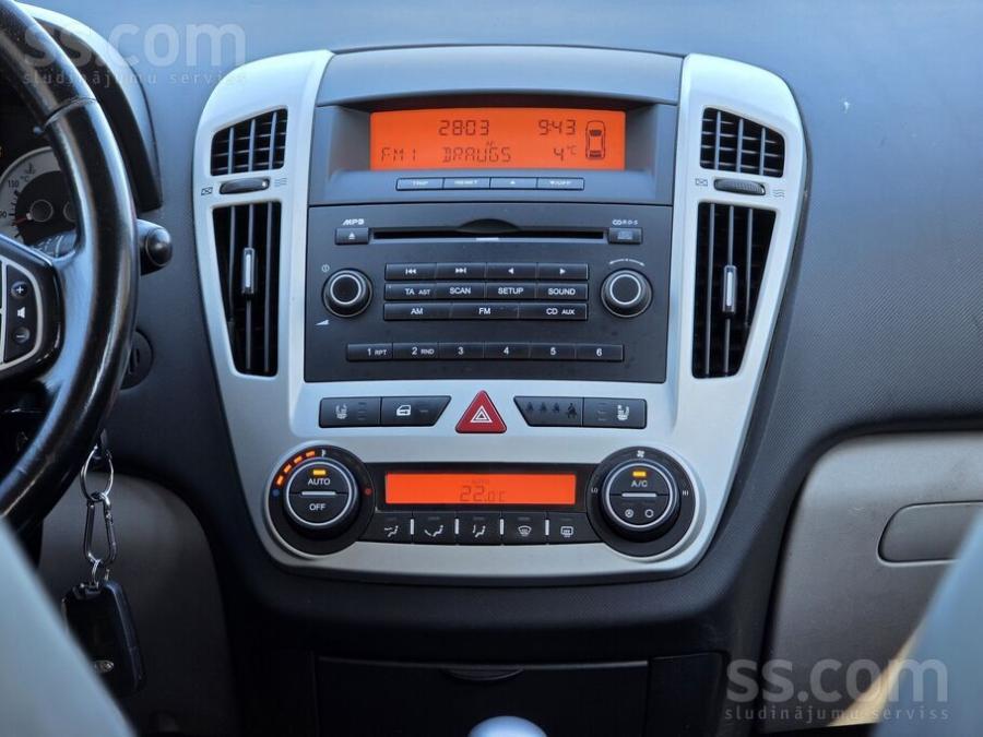 Kia Ceed 2009 Liepāja, ar dzinēja tilpumu 1.60 L un nobraukumu 276 tūkst. km par 3550 €, foto 16 vietnē AUTOMOTO.COM.LV