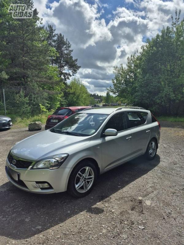 Kia Ceed 2010 in Vilnius, with an engine capacity of 1.60 L and mileage of 300 thousand km for 1400 €, photo 1 on AUTOMOTO.COM.LV