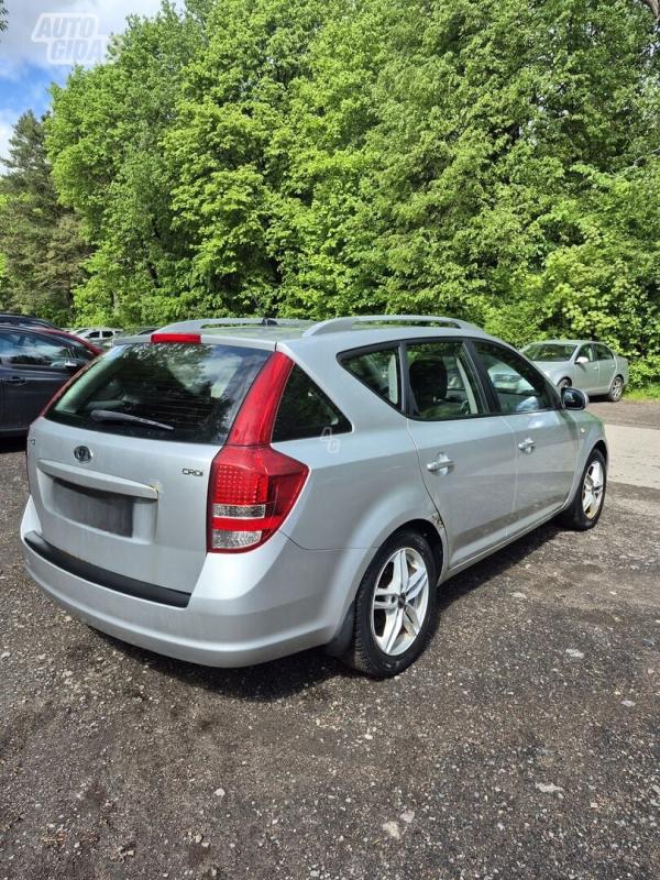Kia Ceed 2010 in Vilnius, with an engine capacity of 1.60 L and mileage of 300 thousand km for 1400 €, photo 4 on AUTOMOTO.COM.LV