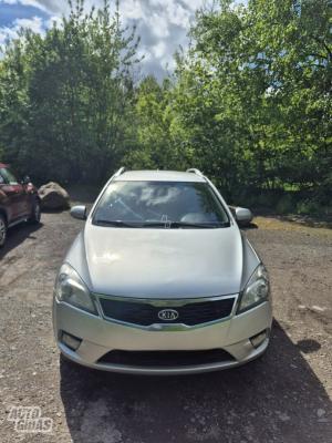 Kia Ceed 2010 in Vilnius, with an engine capacity of 1.60 L and mileage of 300 thousand km for 1400 €, photo 6 on AUTOMOTO.COM.LV
