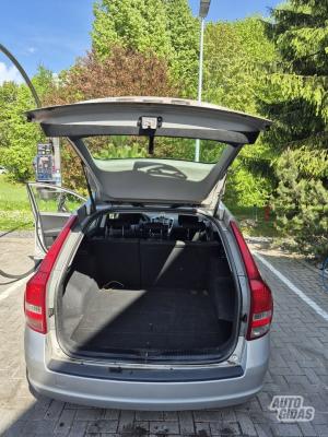 Kia Ceed 2010 in Vilnius, with an engine capacity of 1.60 L and mileage of 300 thousand km for 1400 €, photo 14 on AUTOMOTO.COM.LV
